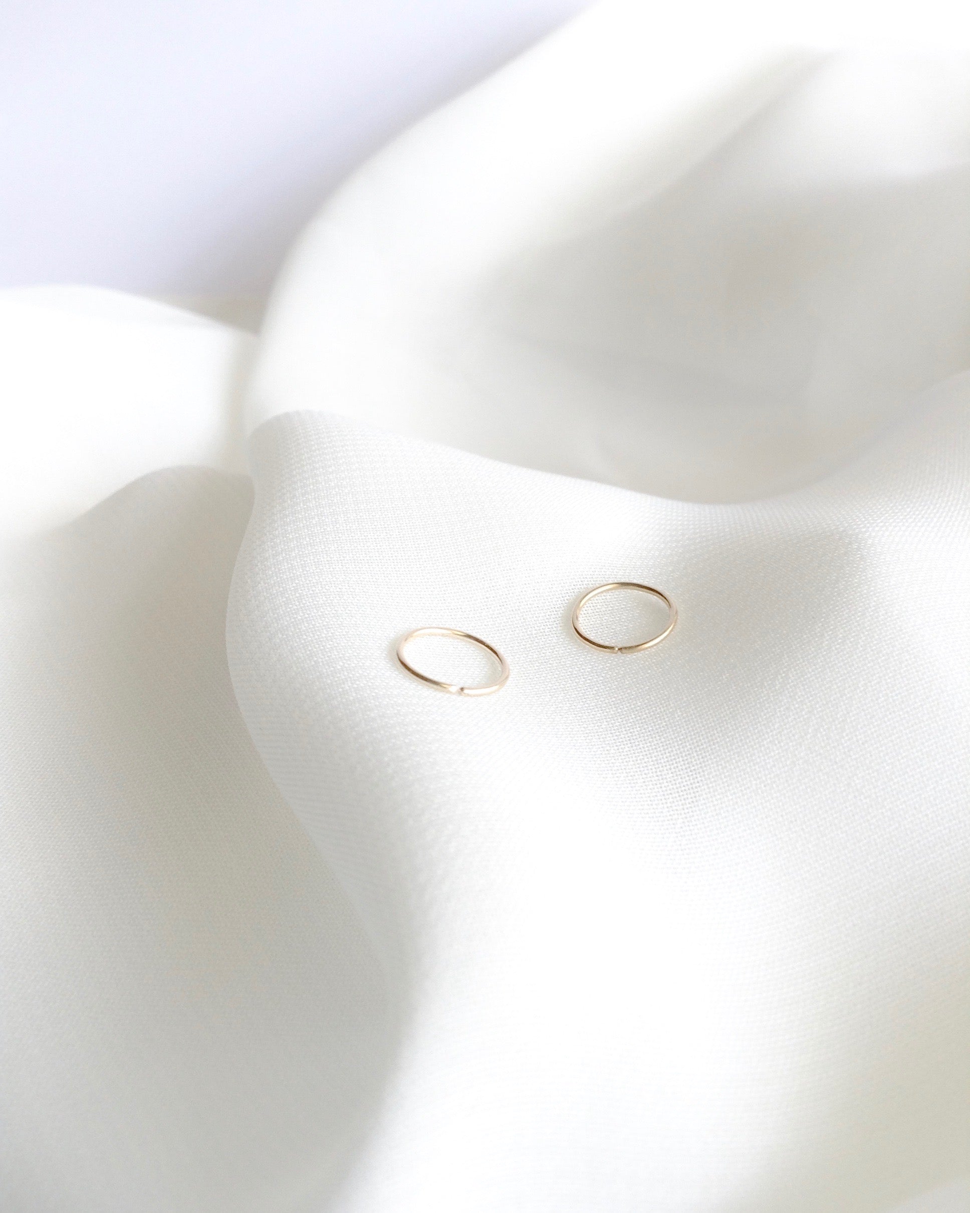 Simple Endless Cartilage Hoops – IVOLVE